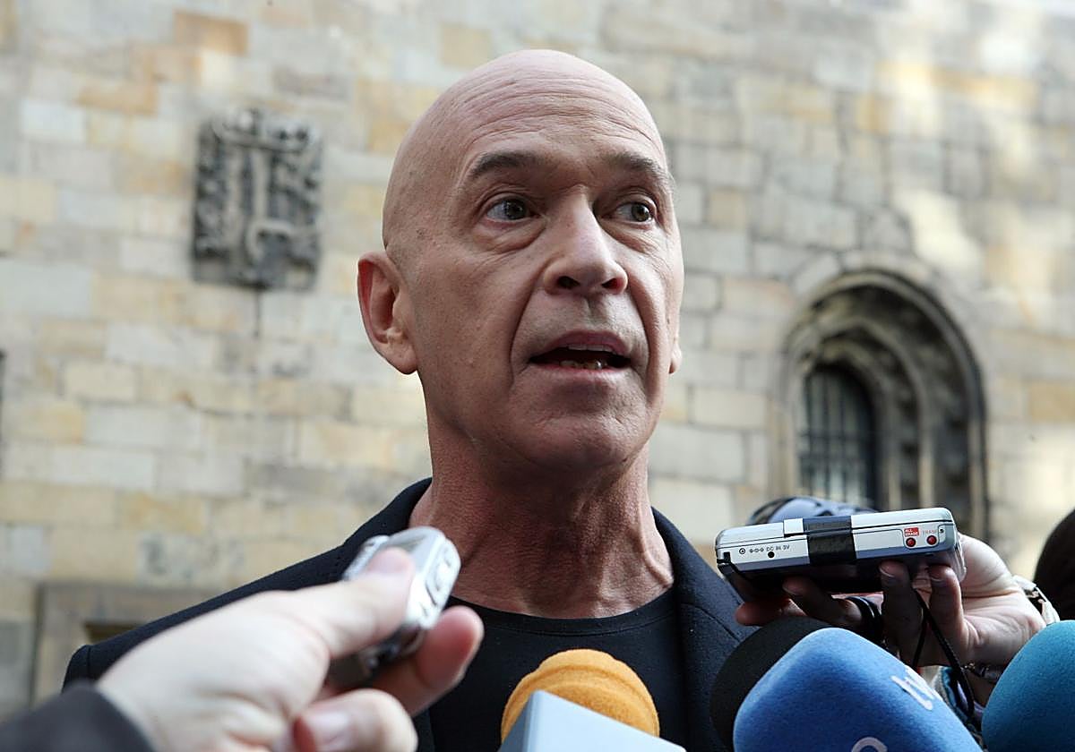 Qué fue de Clive Arrindell, el calvo de la Lotería de Navidad | Las Provincias